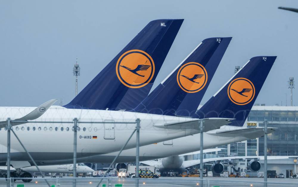 El grupo aéreo Lufthansa anuncia que suprimirá 4.000 puestos para 2030