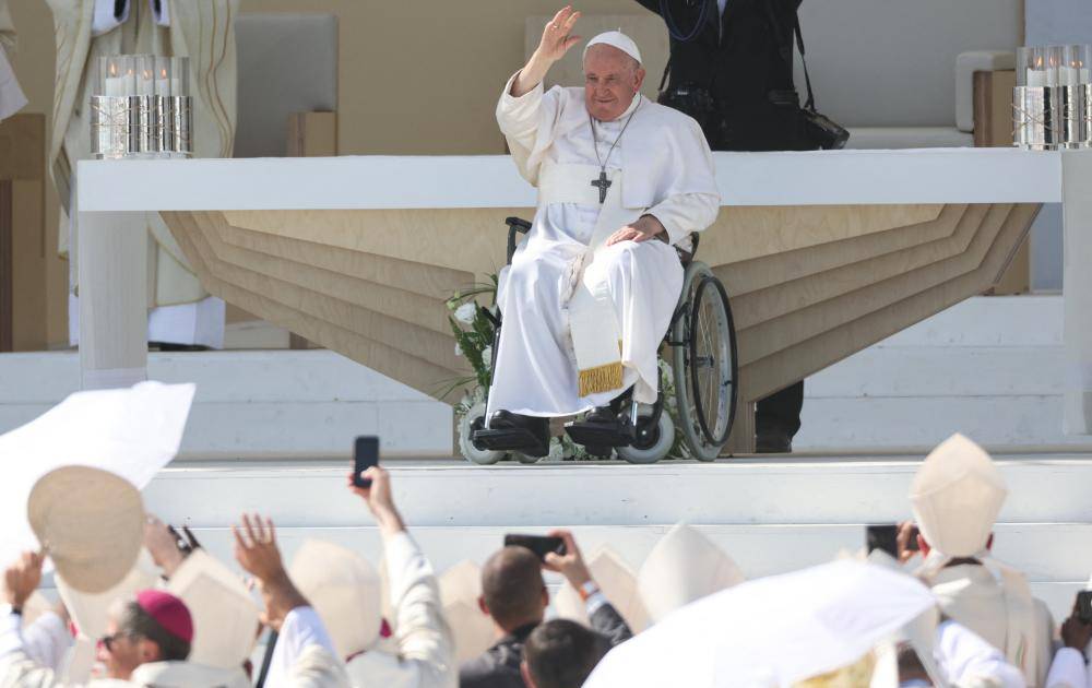 El papa cierra la JMJ de Lisboa con una misa ante 1,5 millones de peregrinos