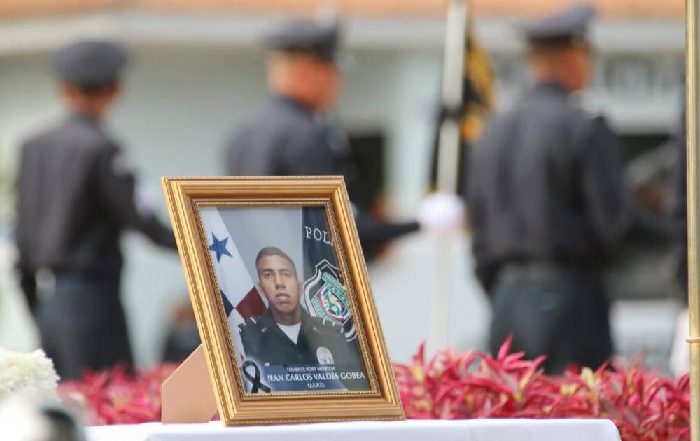 Despiden con honores al teniente post mortem, Jean Carlos Valdés Gobea