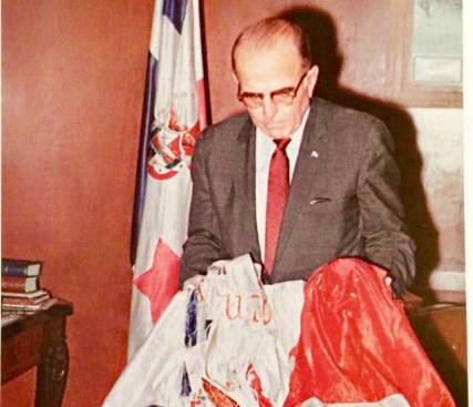 Roberto F. Chiari: “El presidente de la dignidad”