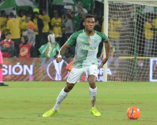 Tres equipos de la MLS quieren al panameño Roderick Miller