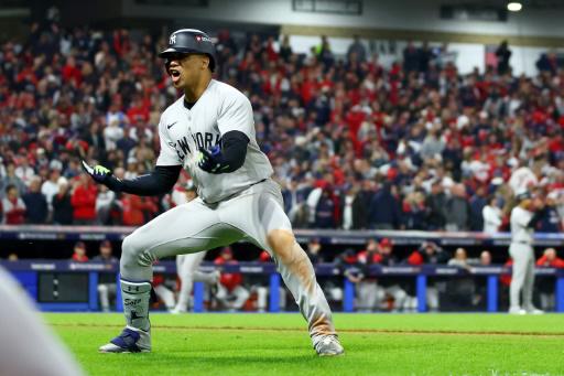 El dominicano Soto impulsa a Yankees a su primera Serie Mundial desde 2009
