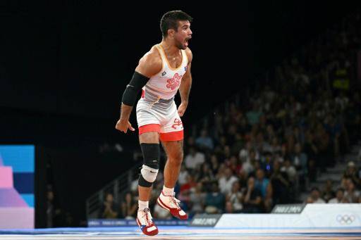 Puertorriqueño Sebastián Rivera logra un bronce en lucha libre de París ...