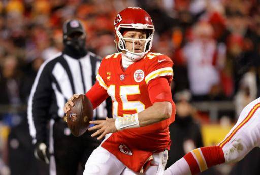 Patrick Mahomes, la estrella de Chiefs, recibe su segundo MVP de la NFL