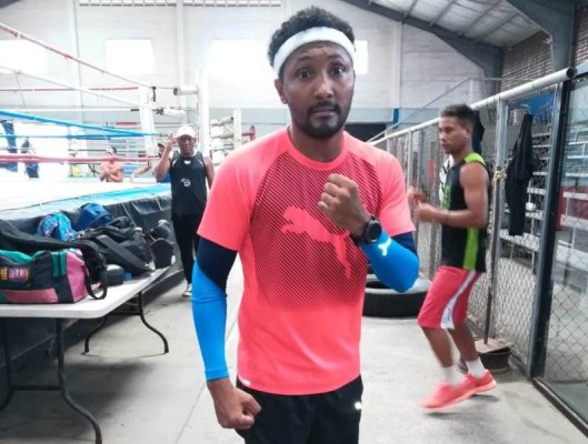 ‘Chemito’ Moreno se reporta listo para su retorno al cuadrilátero