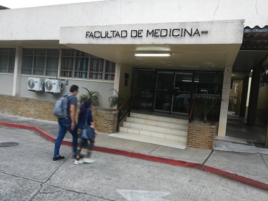 Formación de médicos peligra en la Universidad de Panamá