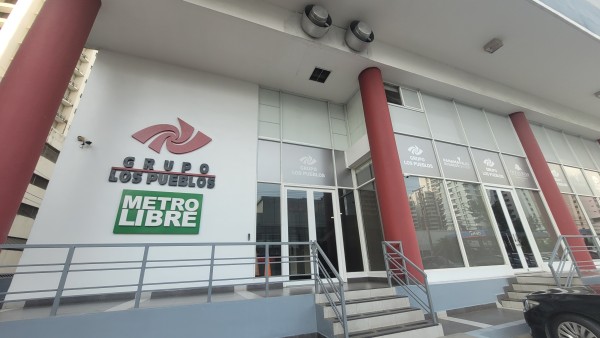 Diputada Correa felicita a Metro Libre por sus 10 años