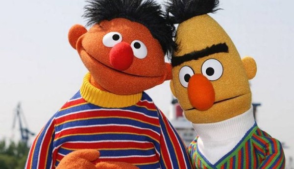 Revuelo por orientación sexual de "Beto" y "Enrique" de Plaza Sésamo