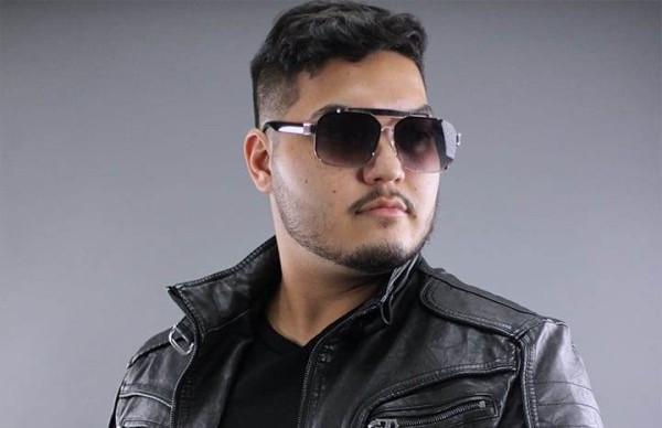 James Dean Hendricks se apodera de redes sociales