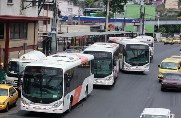 Metro Bus anuncia horario especial para usuarios que visiten Miraflores
