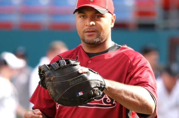 Carlos Lee en papeleta del Salón de la Fama