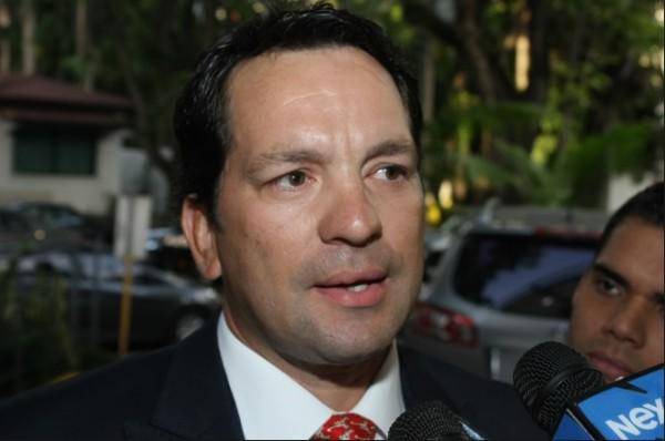 Arrestan al hijo del exministro Guillermo Ferrufino