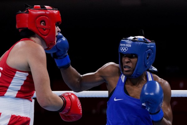 Boxeadora panameña Bylon pasa como un huracán a los cuartos de Tokio-2020