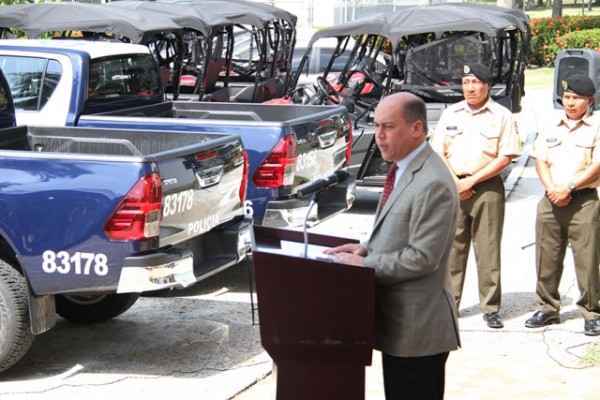Entregan $ 6 millones en equipos rodantes para la Policía Nacional y ...