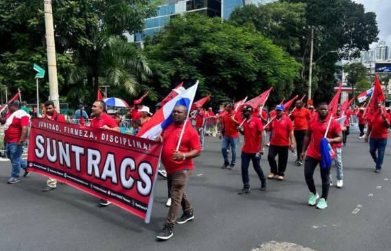 El SUNTRACS participa de los desfiles de este 3 de Noviembre