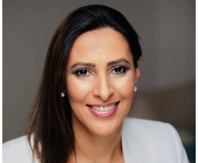 María Madrigal lanzará libro