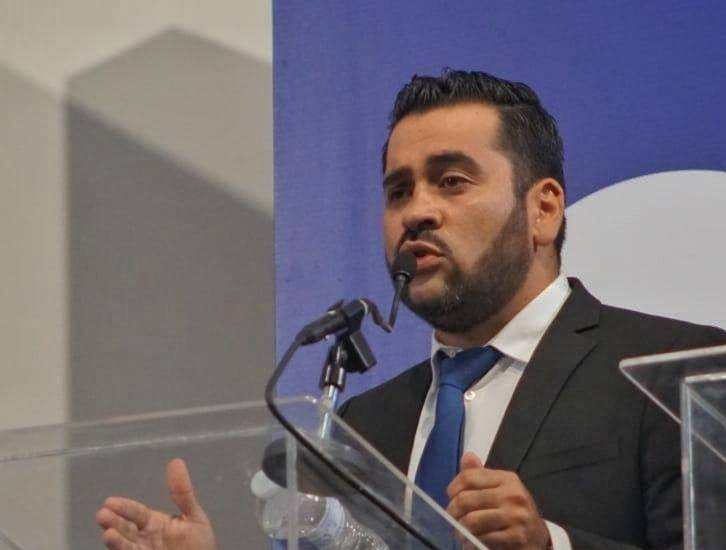 De León: Un David bonito y eficiente
