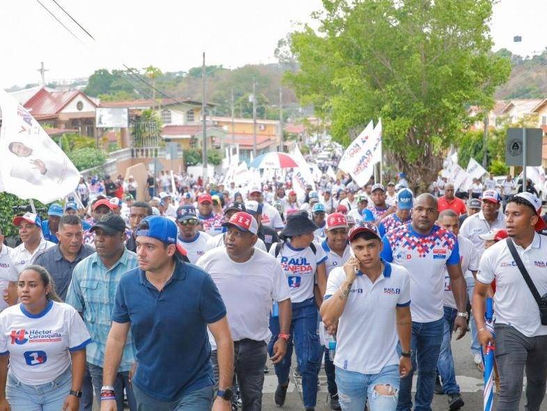 Carrizo recorre El Crisol y Cerro Viento en San Miguelito