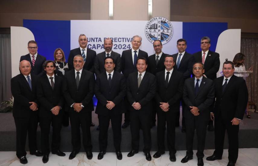 Alejandro Ferrer toma posesión como presidente de la Capac