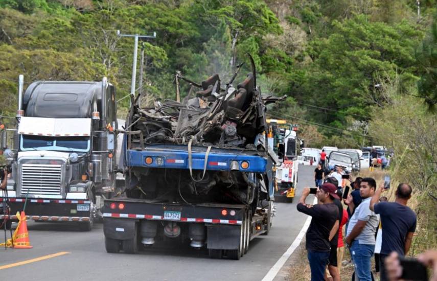 La mayoría de migrantes que viajaban en el bus accidentado en Gualaca ...
