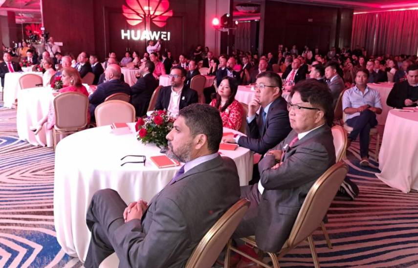 Huawei celebró sus 15 años de presencia en Panamá