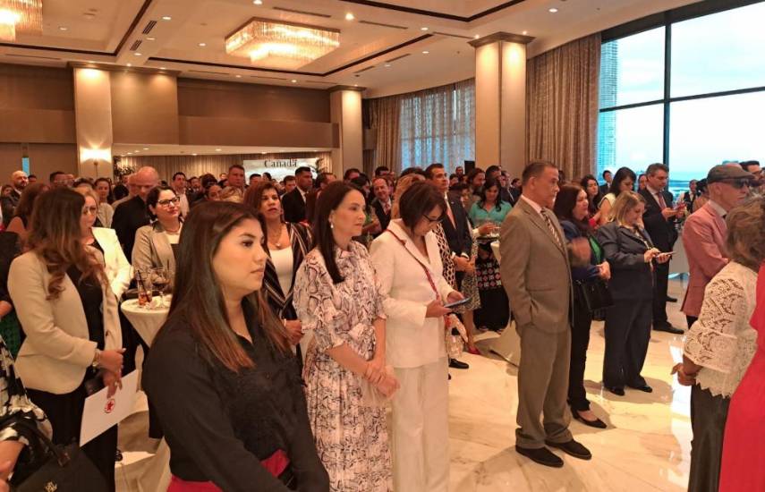 Celebran desde Panamá el Día Nacional de Canadá